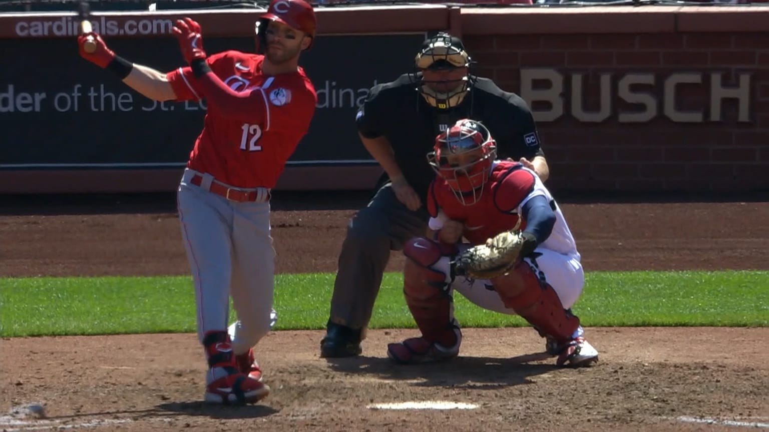 Tyler Naquin brings home Kyle Farmer on a single | 04/25/2021 ...