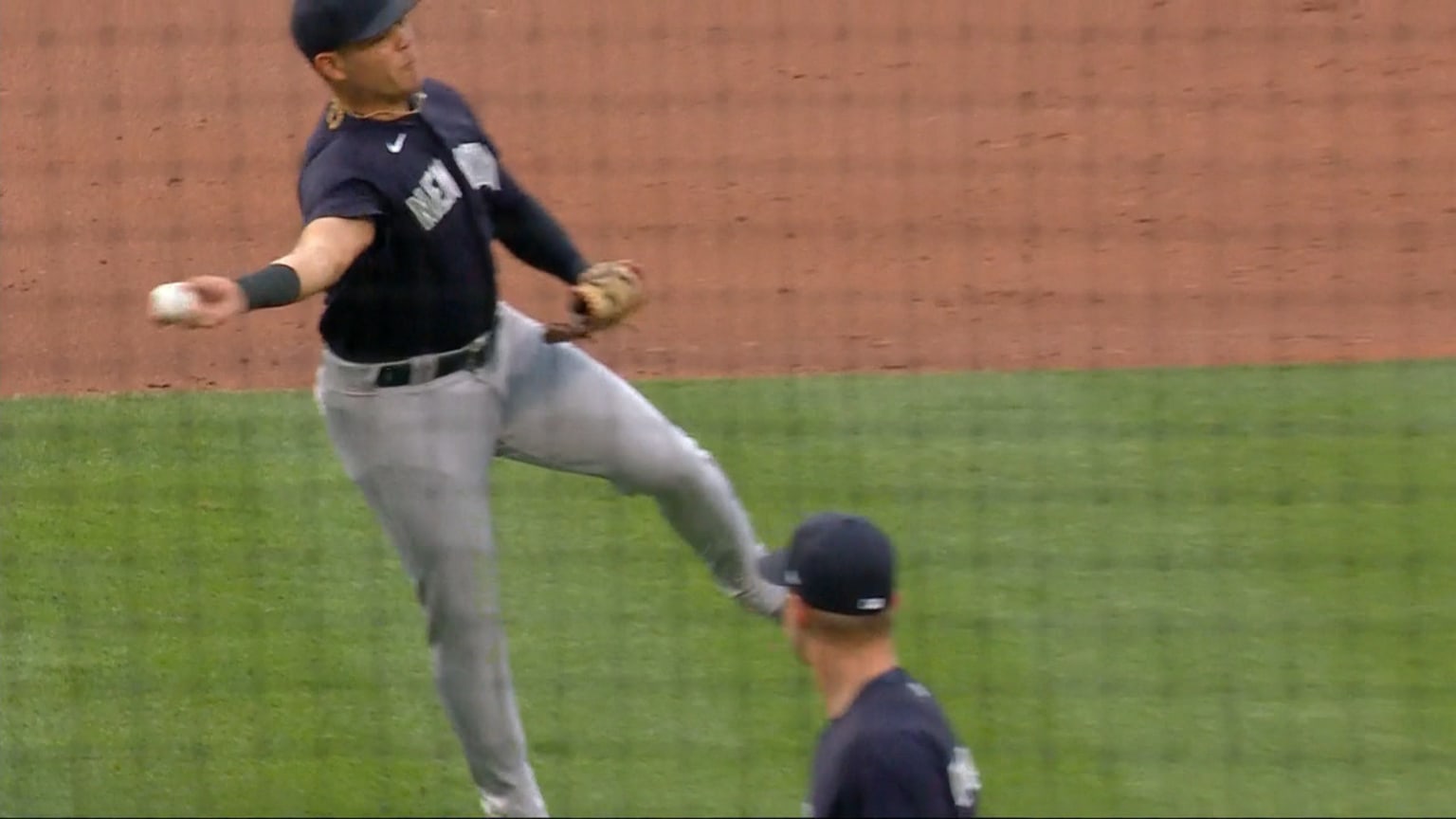 Gio Urshela retires Yoenis Cespedes after review | 07/18/2020 | New ...