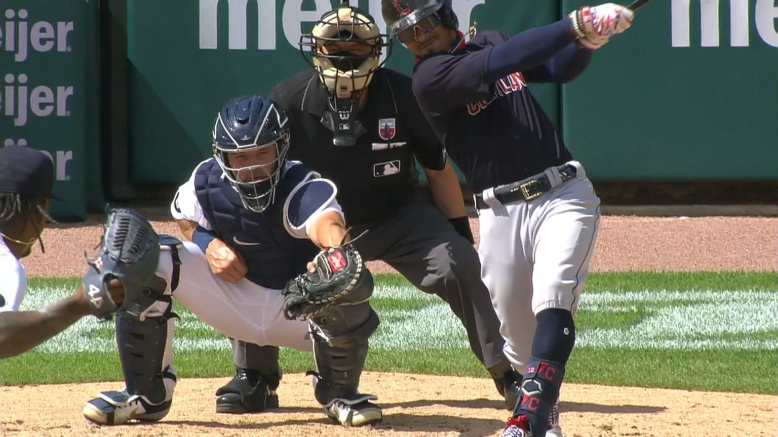 Francisco Lindor lines an RBI double to left field | 08/16/2020 ...