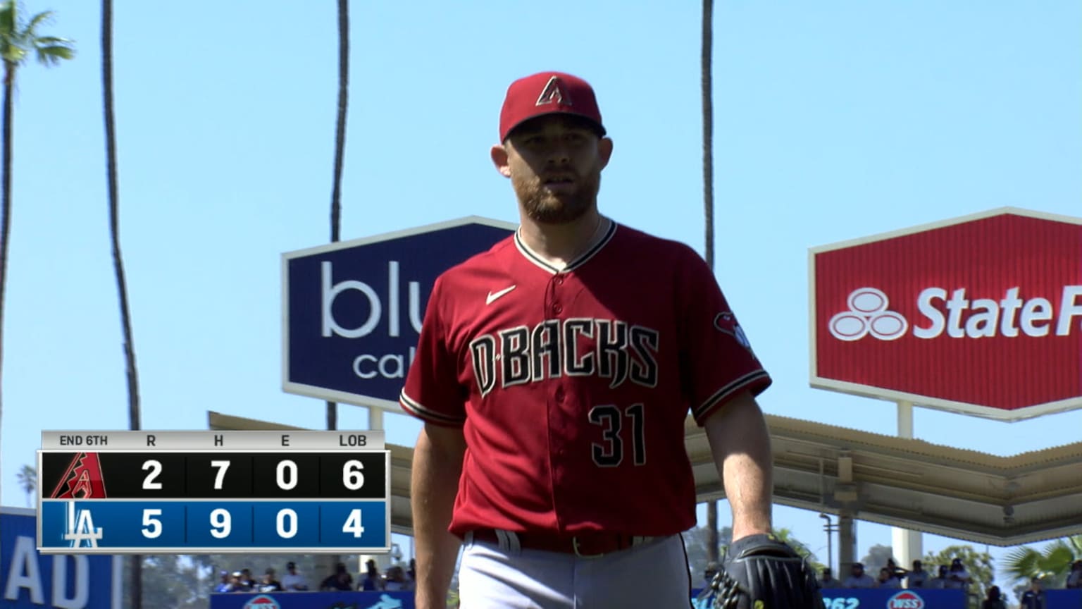 Ian Kennedy induces flyout, avoids damage in the 6th | 05/18/2022 | MLB.com