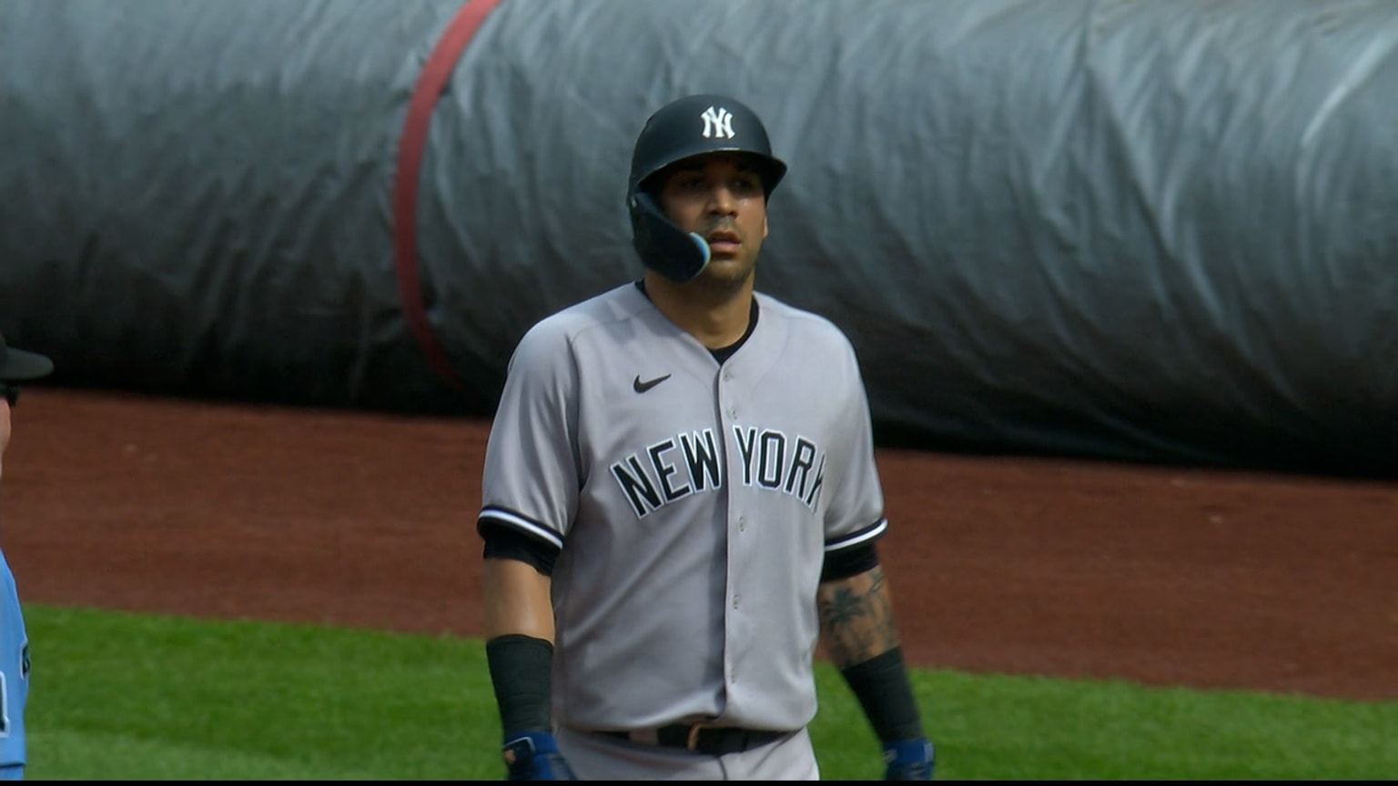 Marwin Gonzalez brings home another run in the 6th | 08/07/2022 | New ...