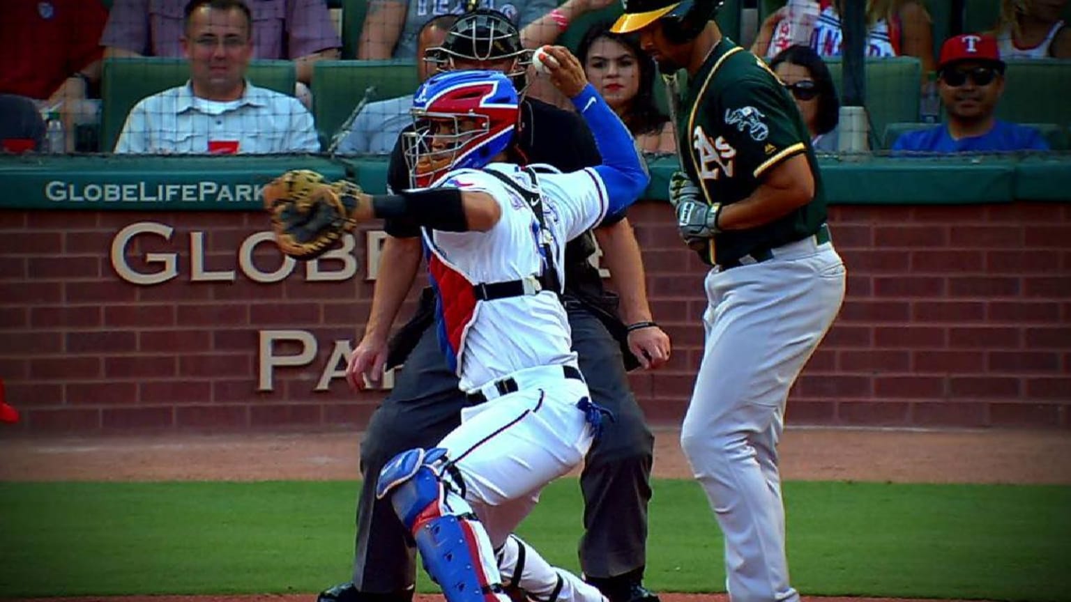 OAK@TEX: Chirinos catches Canha trying to steal | 07/25/2018 | Texas ...