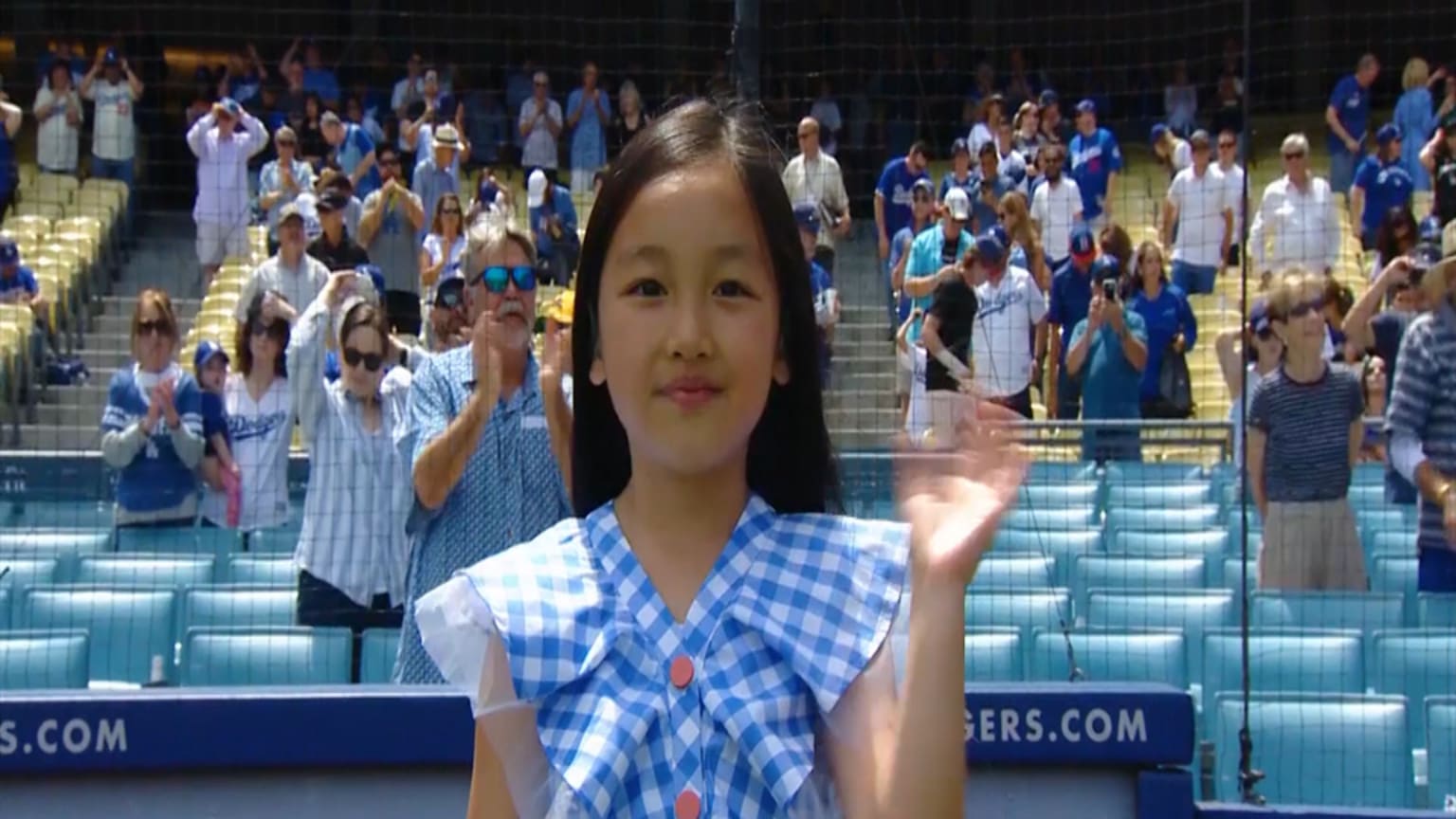Emma Sings national anthem at Dodger Stadium | 04/14/2019 | Los Angeles ...