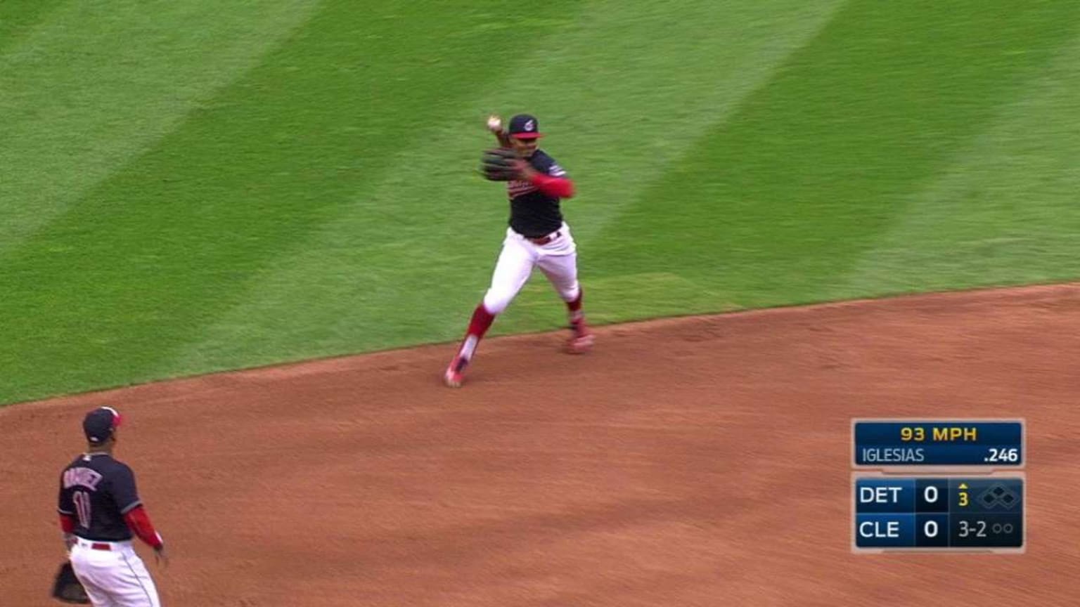 DET@CLE: Lindor backhands and throws out Iglesias | 09/17/2016 ...