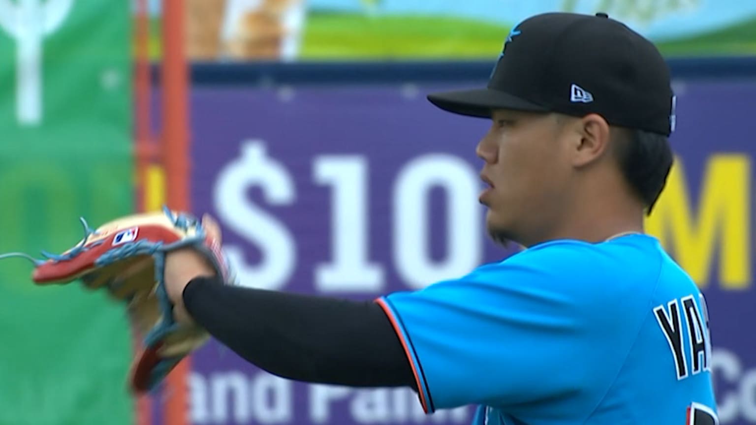 Jordan Yamamoto strikes out Michael Conforto | 03/03/2020 | Pittsburgh ...