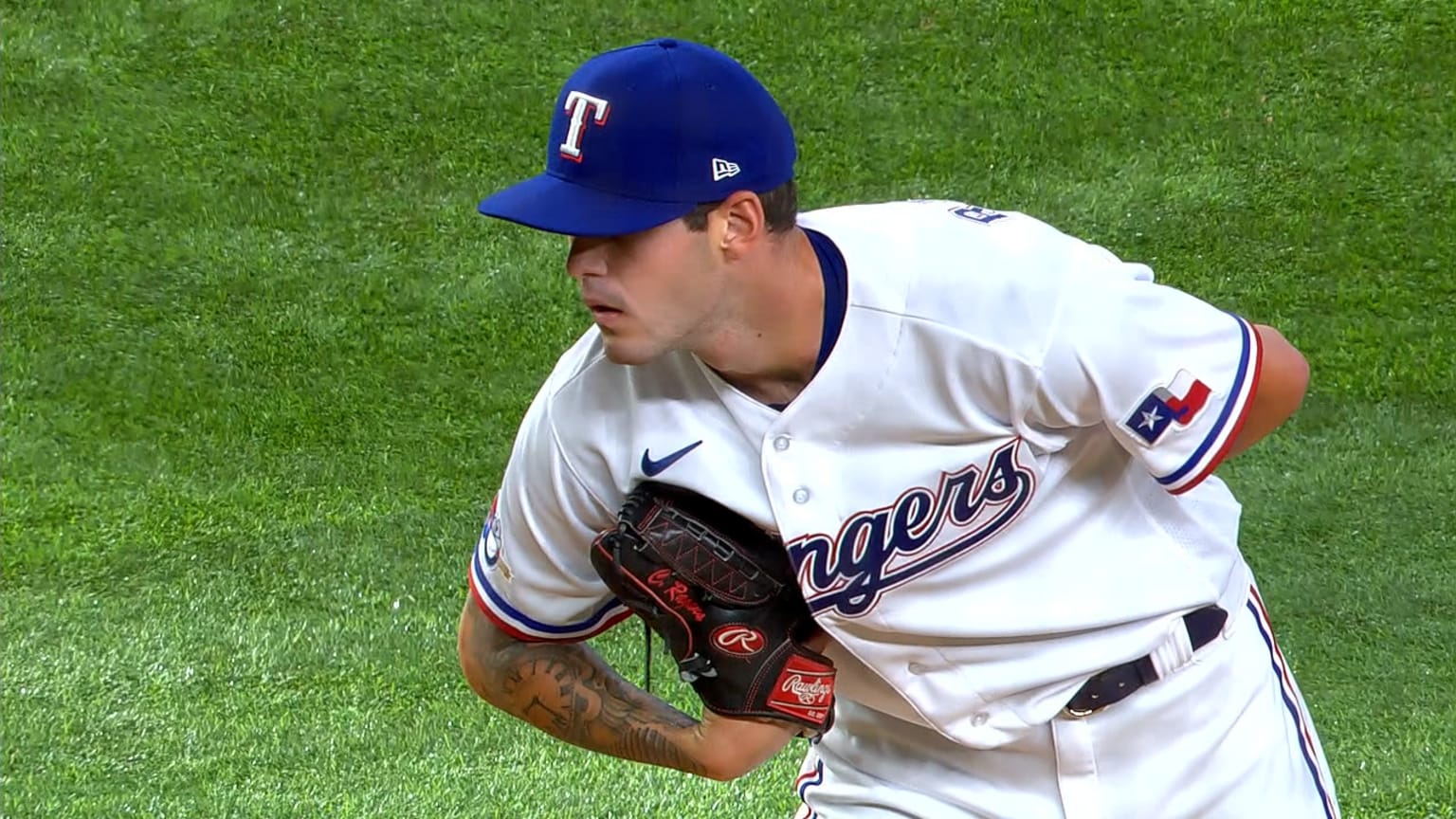 Cole Ragans gets Eloy Jiménez swinging for the K | 08/04/2022 | MLB.com
