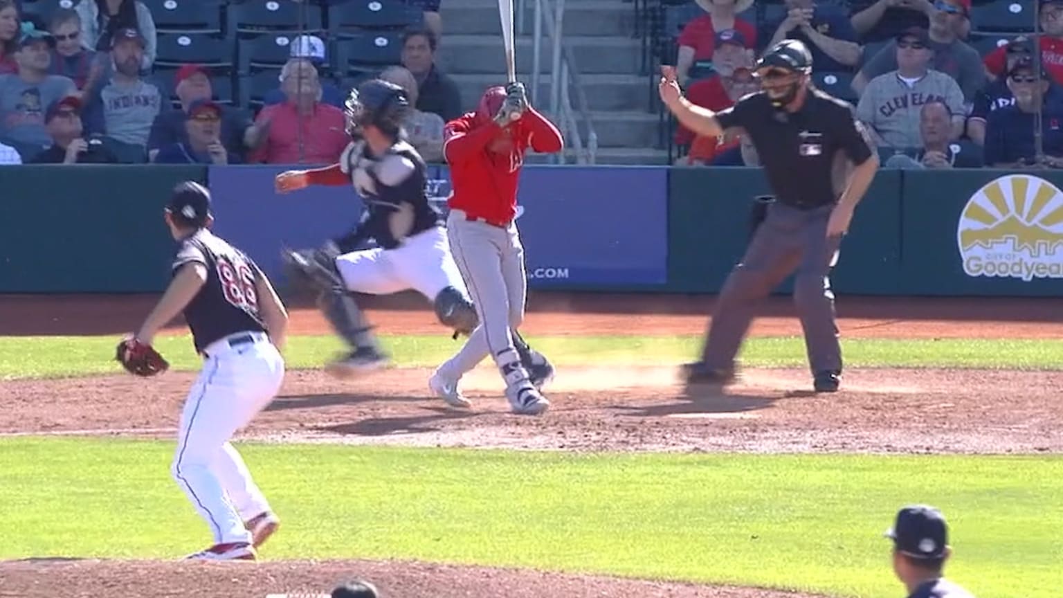 Connor Justus crosses plate on wild pitch in 8th | 03/03/2020 | St ...