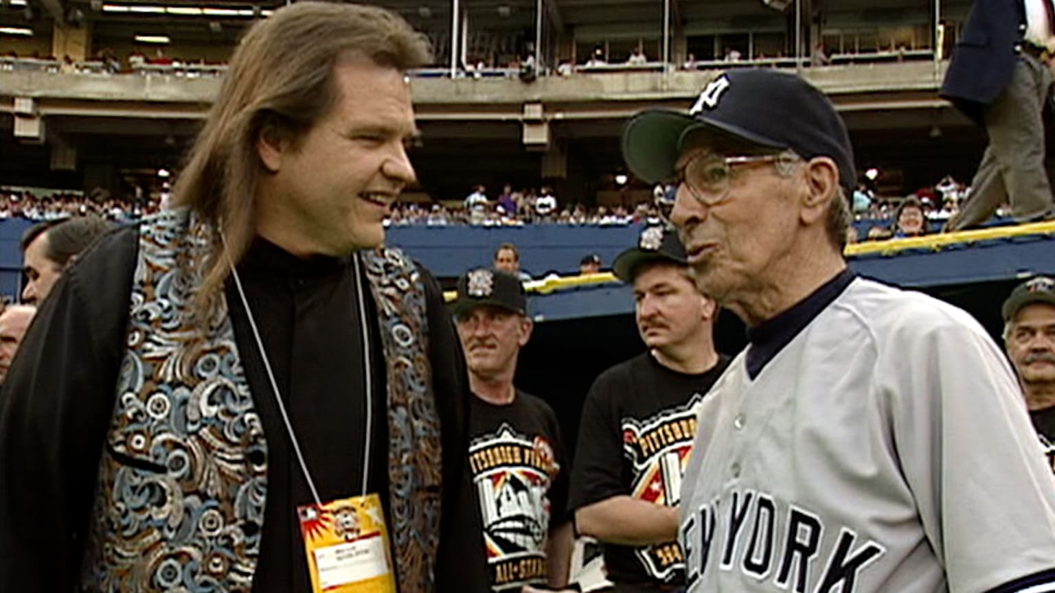 Remembering singer, Yankees fan Meat Loaf | 01/21/2022 | MLB.com