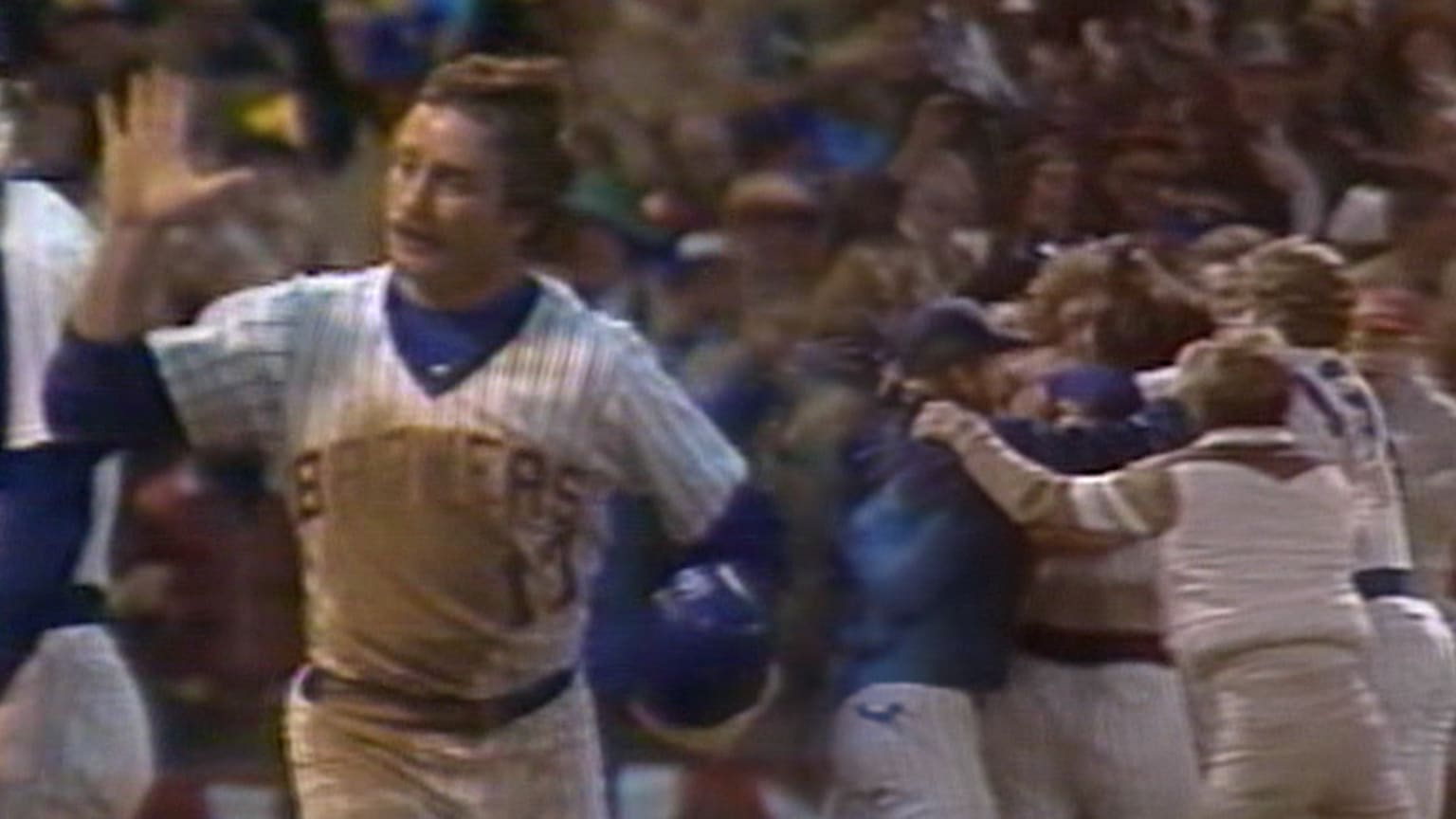 Brewers rally in 7th to win 1982 ALCS in Game 5 | 10/10/1982 ...