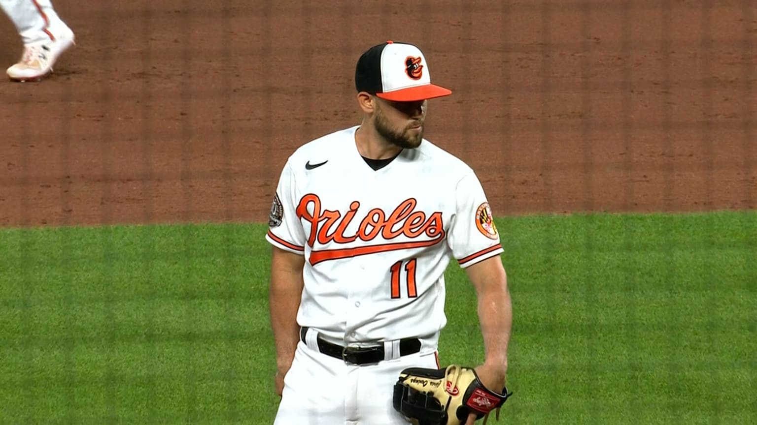 Chris Owings pitches the 9th inning for the Orioles | 05/31/2022 ...