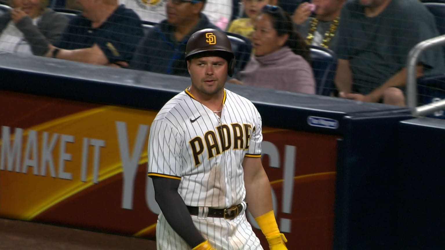 Luke Voit hits an RBI groundout in the 4th inning | 06/11/2022 | San ...