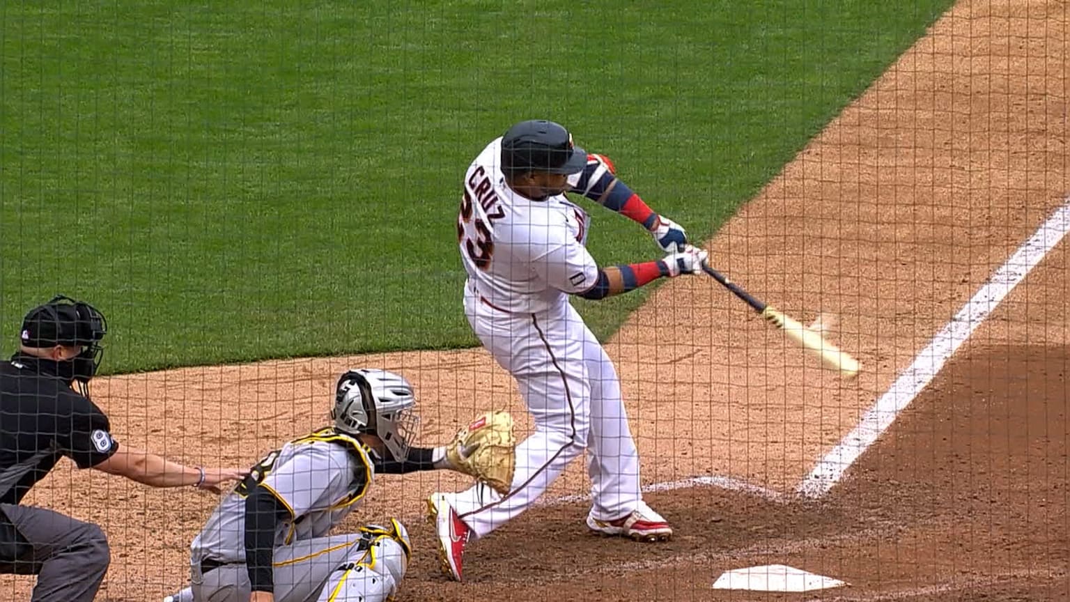 Nelson Cruz's solo home run in the 8th | 04/25/2021 | Minnesota Twins