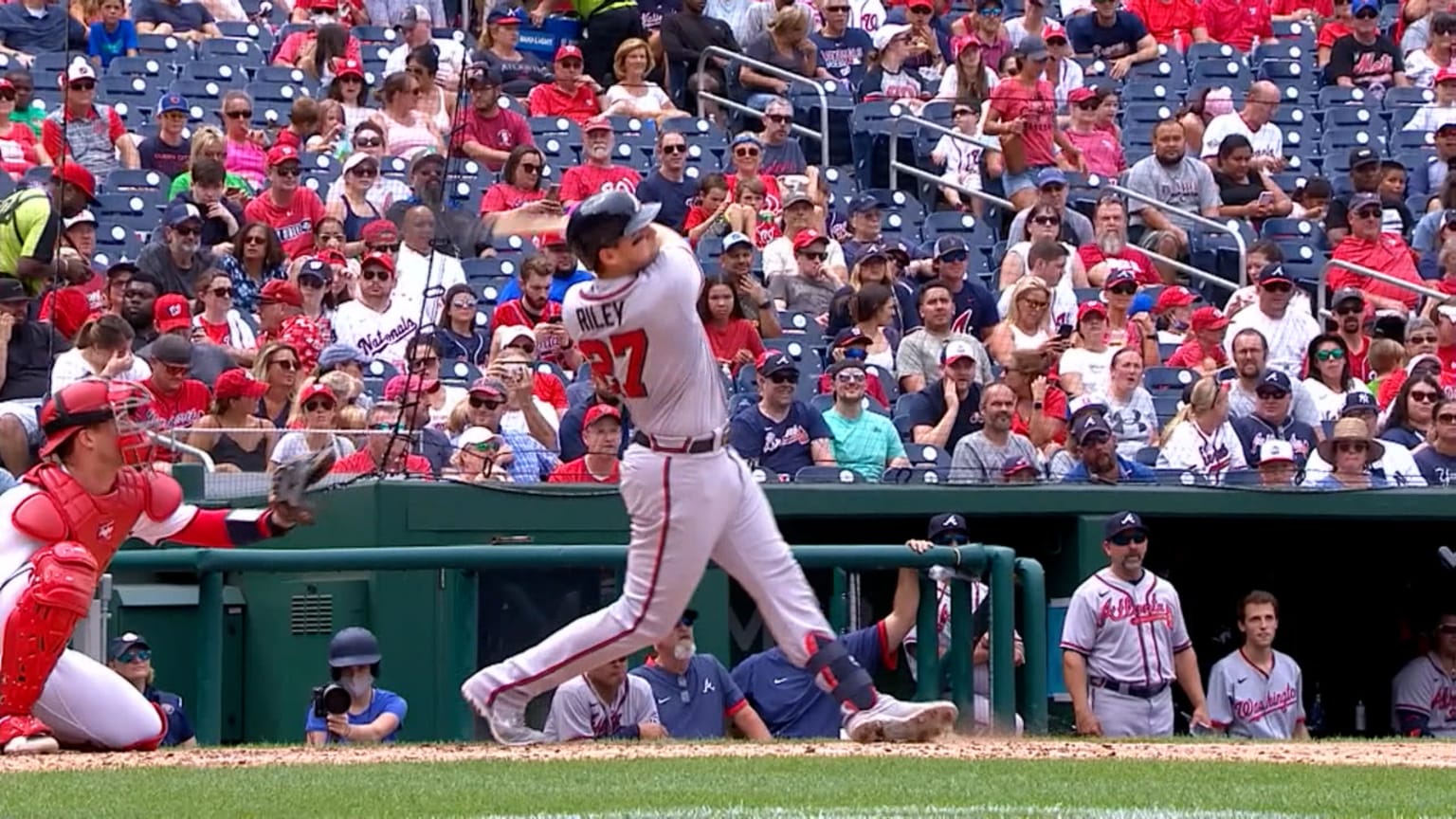 Riley cranks the Braves' second HR of the inning | 08/15/2021 ...