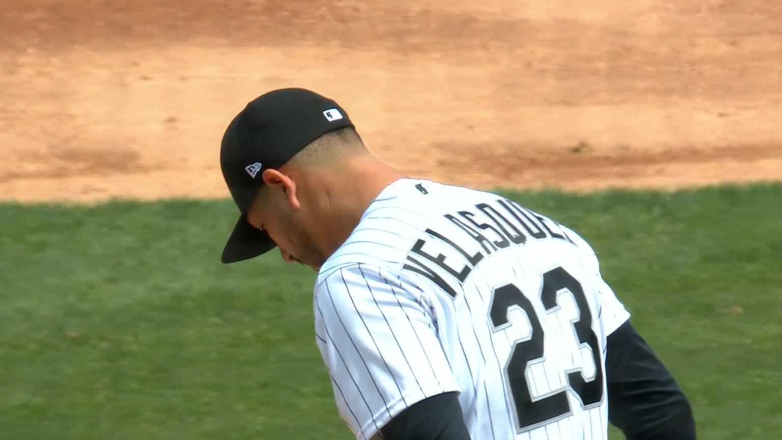 Vince Velasquez fans Kevin Kiermaier | 04/17/2022 | Chicago White Sox