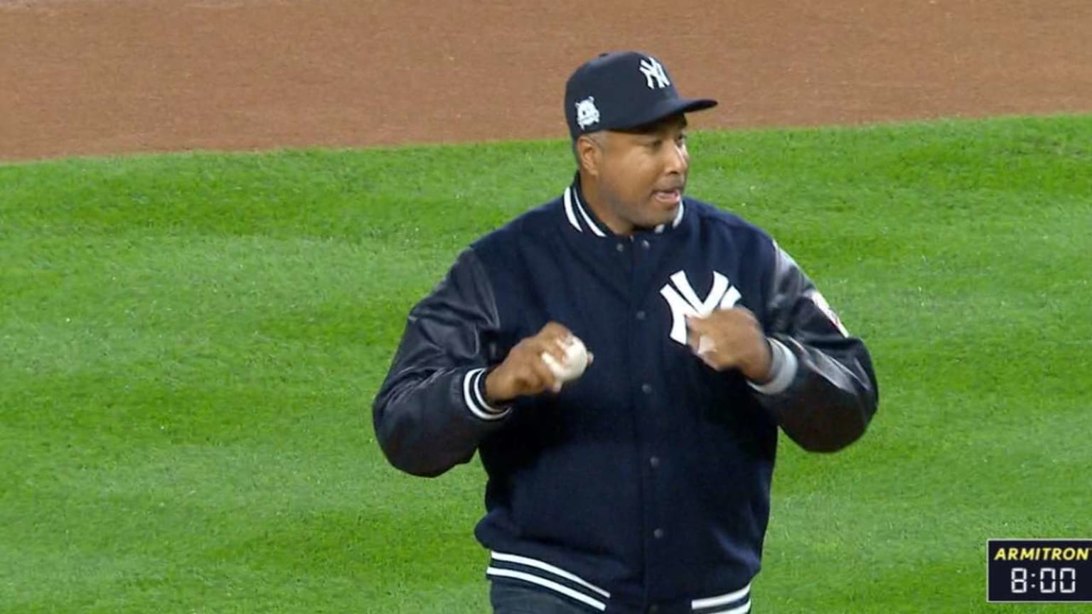 Williams throws first pitch | 10/16/2017 | MLB.com