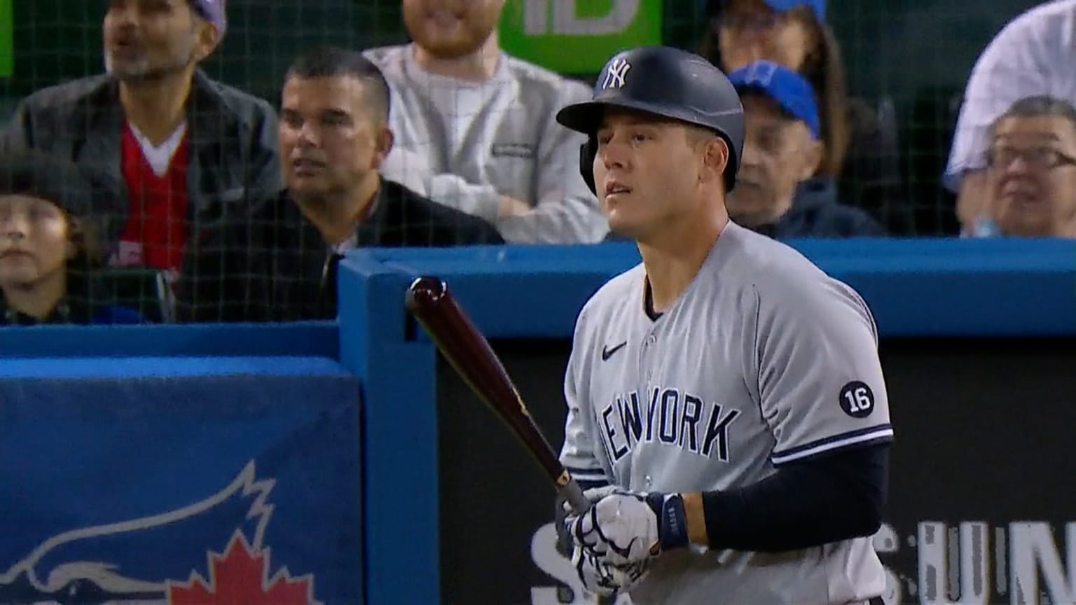 Anthony Rizzo re-signs with Yankees | 03/15/2022 | San Diego Padres