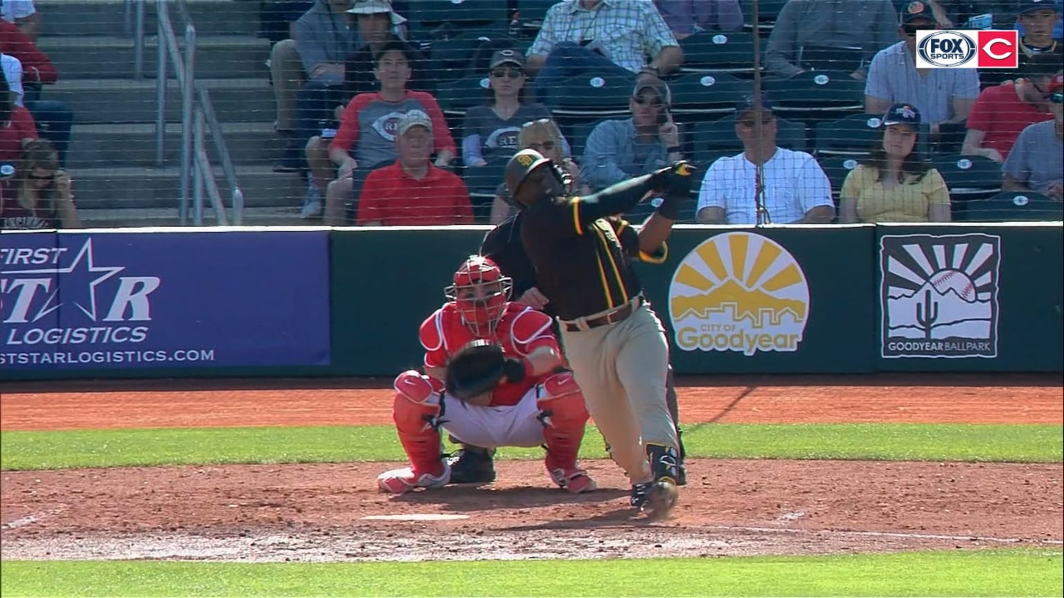 Jorge Ona launches a two-run home run to left field | 02/29/2020 | San ...