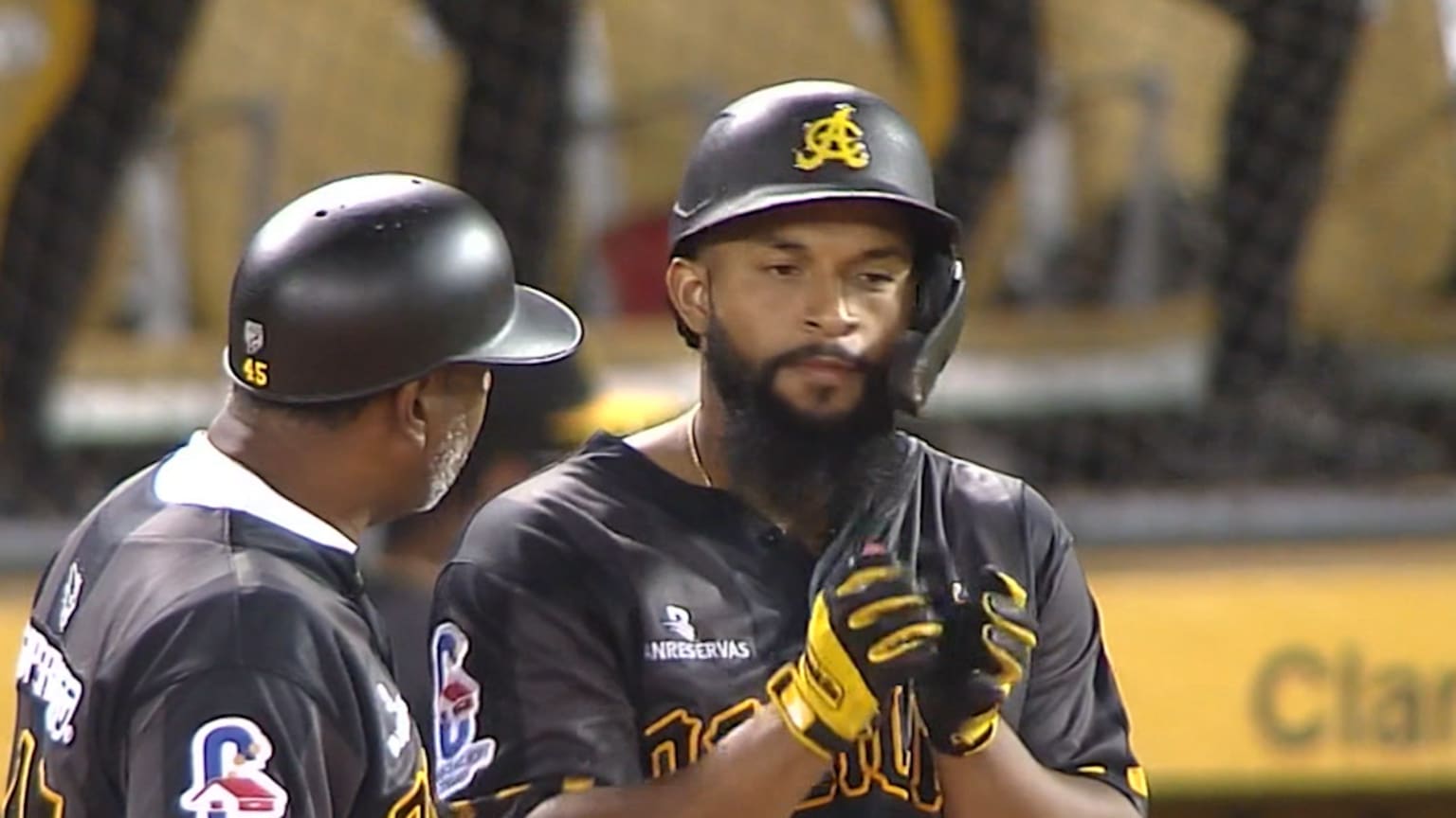 Zoilo Almonte pega el hit de la ventaja en la 7ma | 02/12/2021 ...