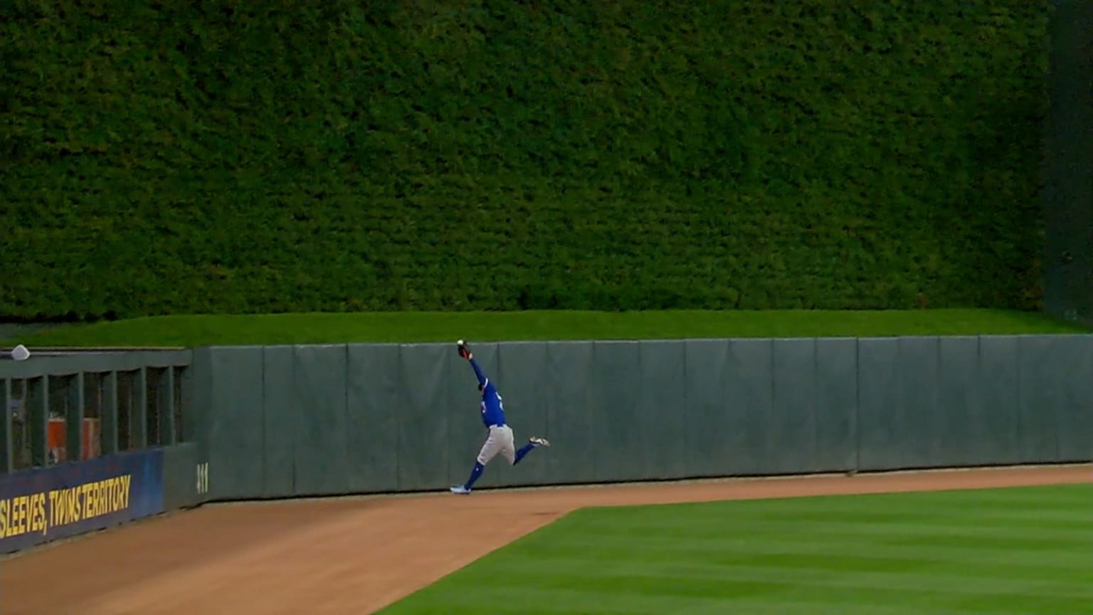 Springer makes incredible over the shoulder catch | 09/25/2021 ...
