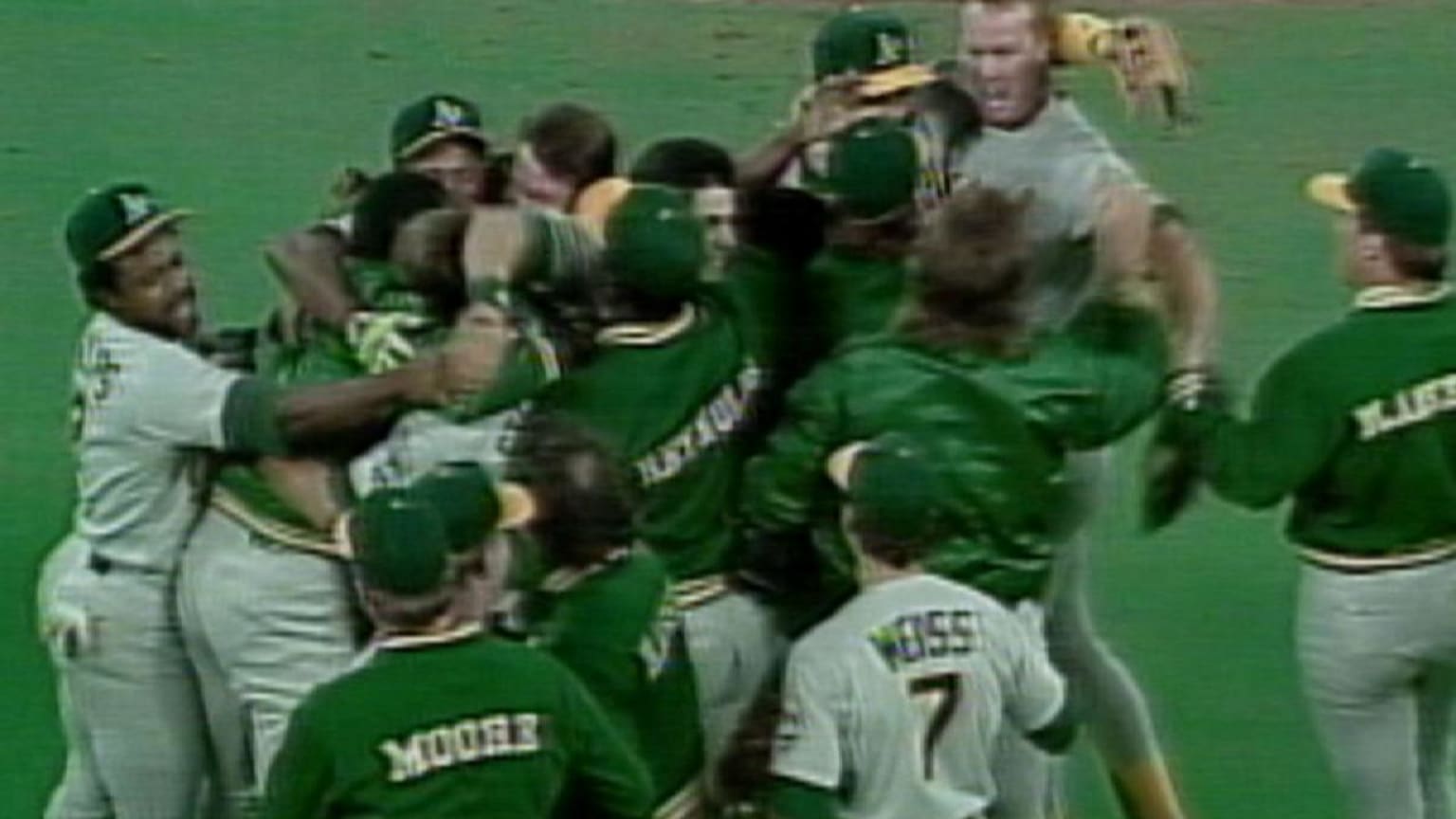 1989 ALCS Gm5: Athletics win pennant | 10/08/1989 | Philadelphia Phillies