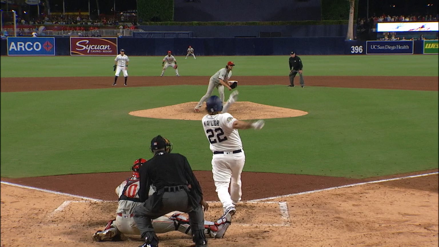 PHI@SD: Naylor plates 2 on a single to right field | 06/03/2019 | San ...