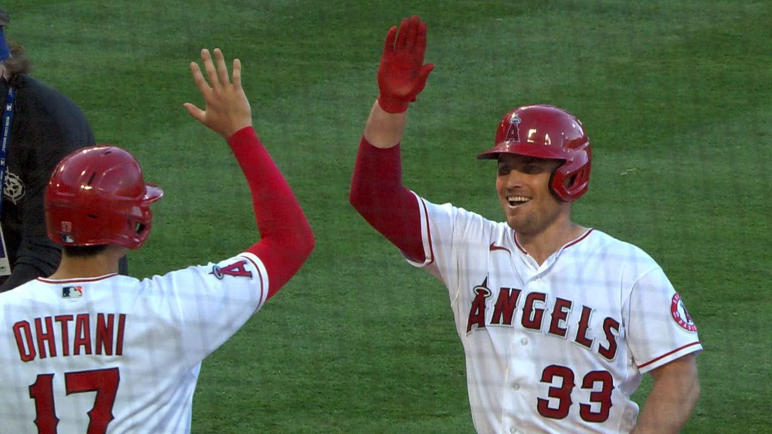 Max Stassi crushes a two-run home run in the 2nd | 07/06/2021 | Los ...