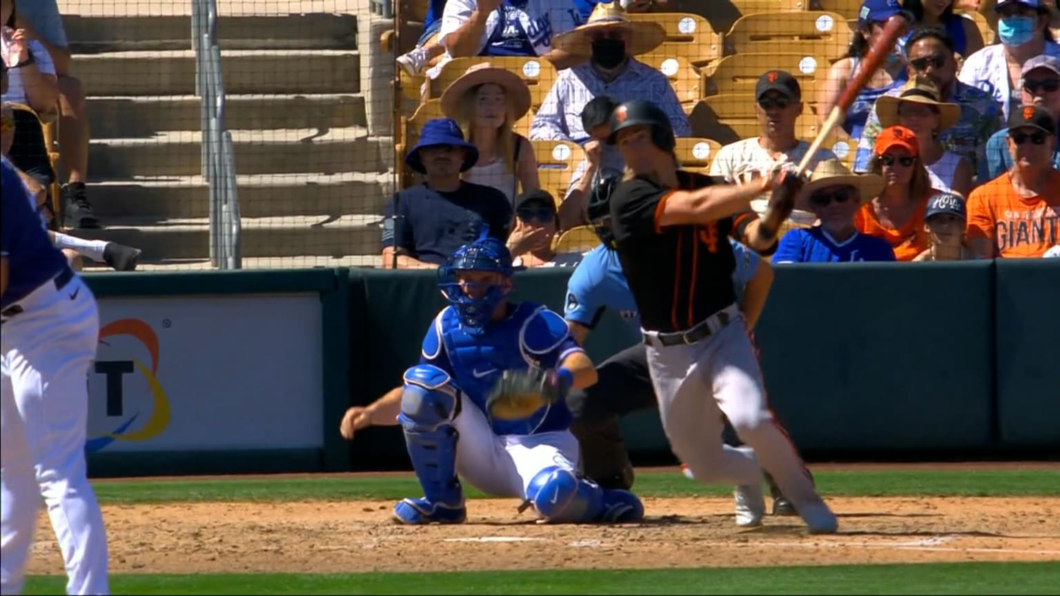 Luke Williams lines a two-run single to right field | 04/02/2022 ...