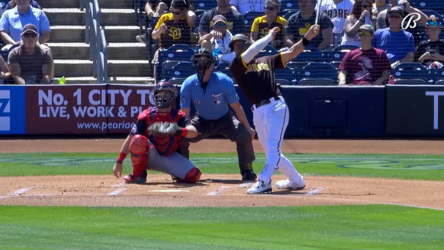 Wil Myers hits an opposite-field home run to right | 03/27/2022 | San ...