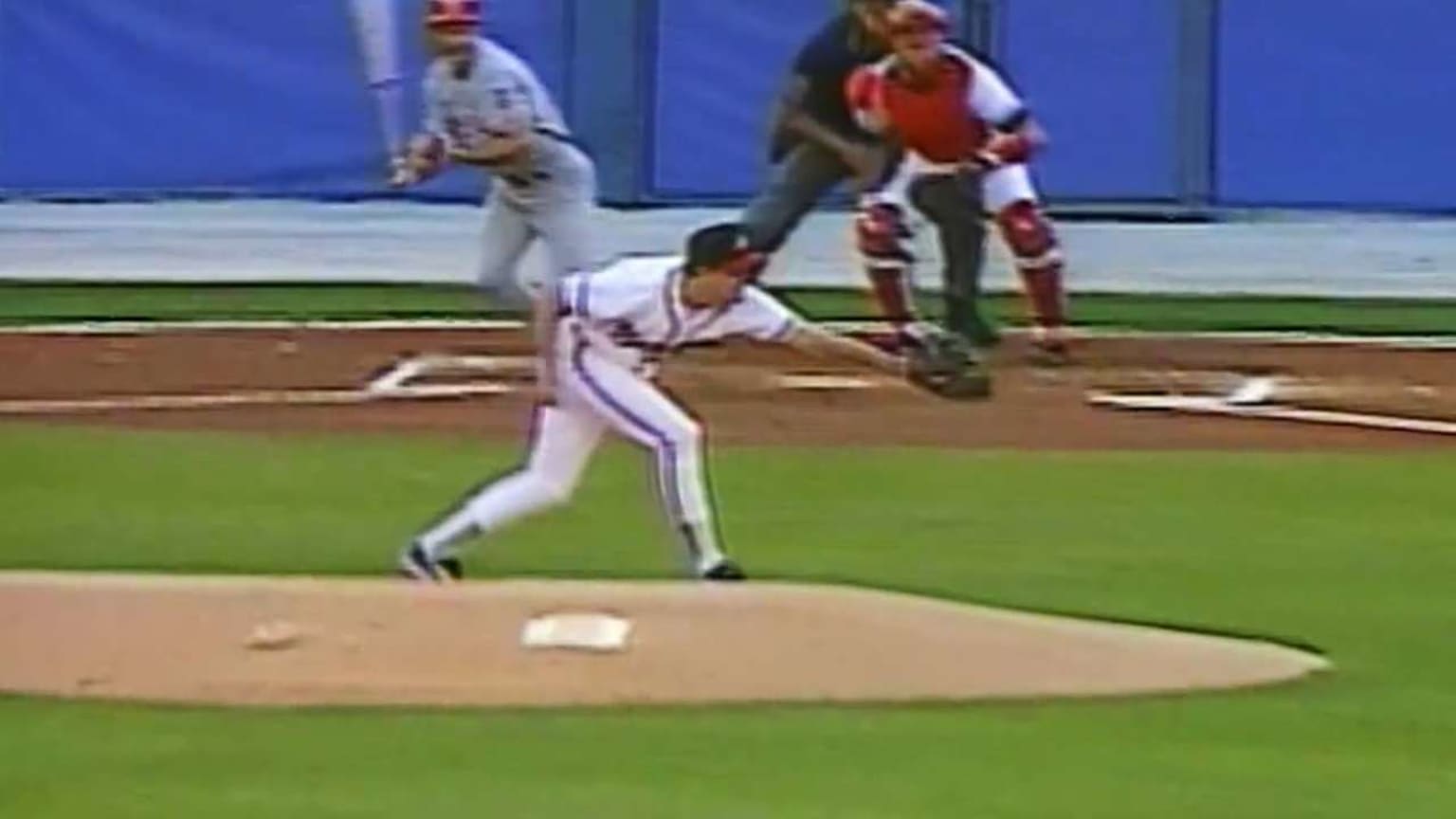 Diamond Demo on pitchers fielding their position | 07/27/2016 | Chicago ...