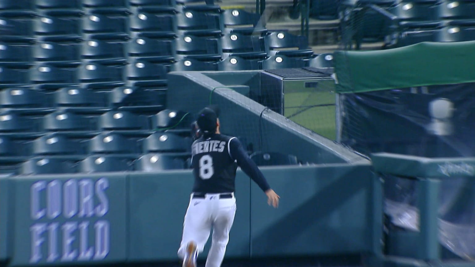Josh Fuentes makes tough grab in foul territory | 09/19/2020 | New York ...