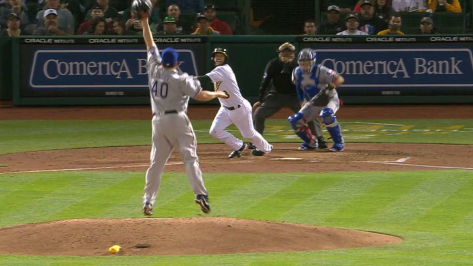 Colon's athletic defensive play | 04/02/2018 | MLB.com