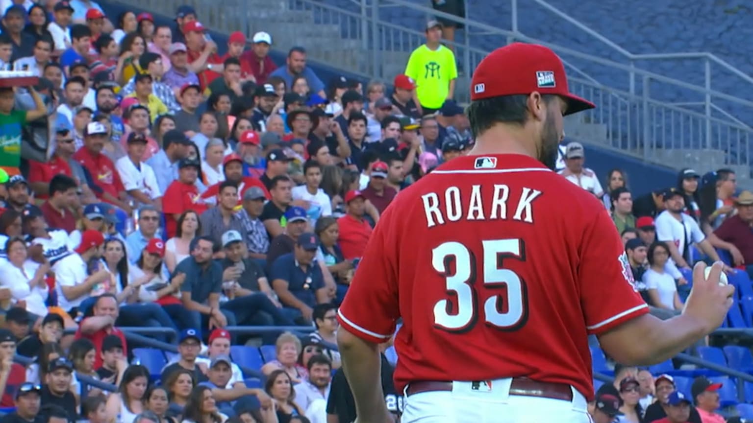 STL@CIN: Roark tosses 5 1/3 solid frames vs. Cards | 04/13/2019 ...