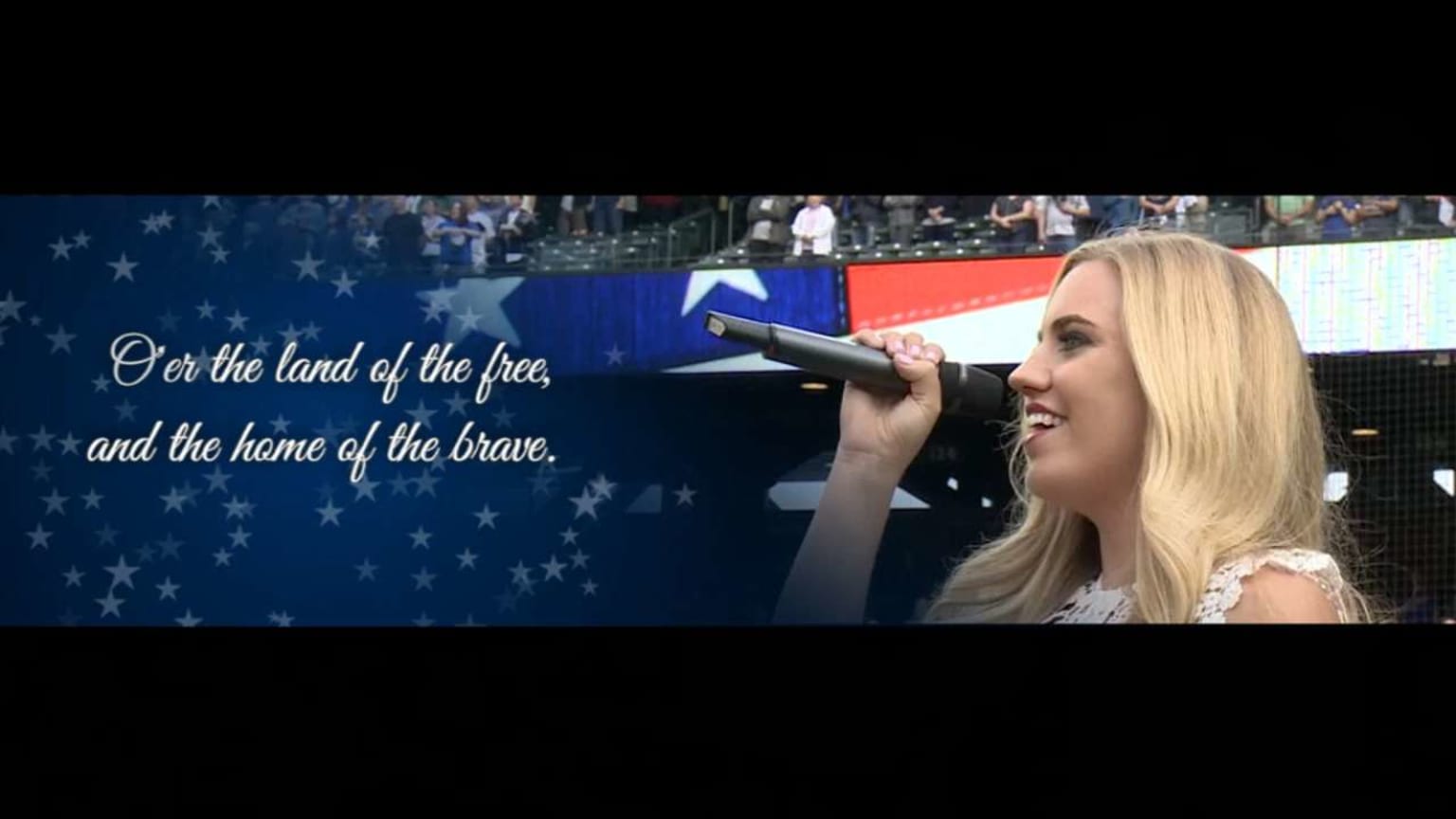 Country music singer performs anthem | 07/03/2017 | Seattle Mariners