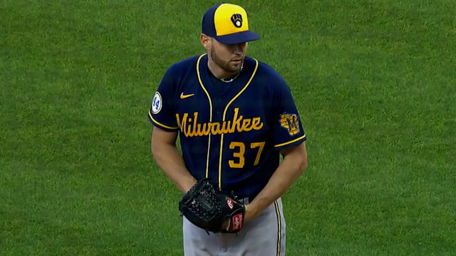 Adrian Houser allows no earned runs over six innings | 09/10/2021 ...