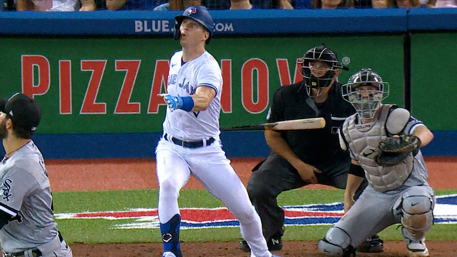 Corey Dickerson pulls a solo homer to right field | 08/24/2021 ...