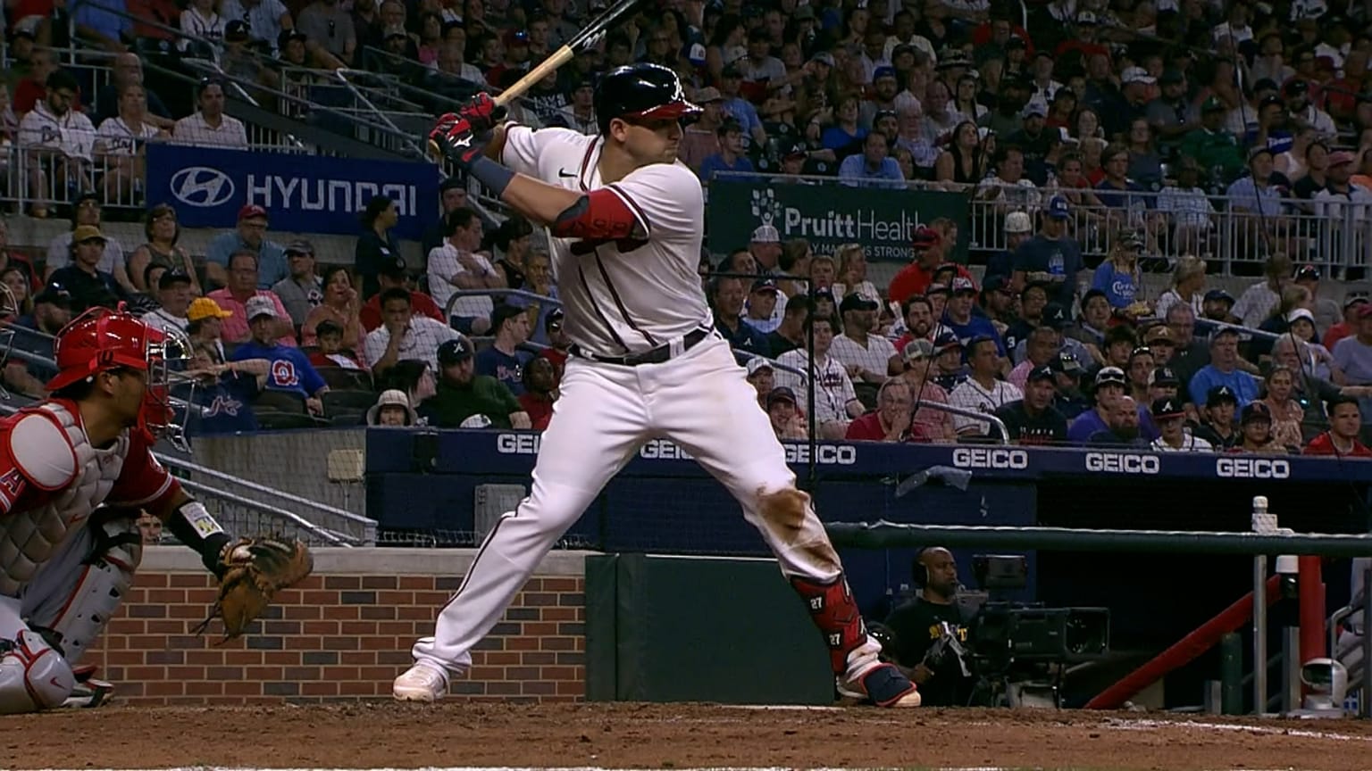 Austin Riley belts a two-run home run to left field | 07/23/2022 ...