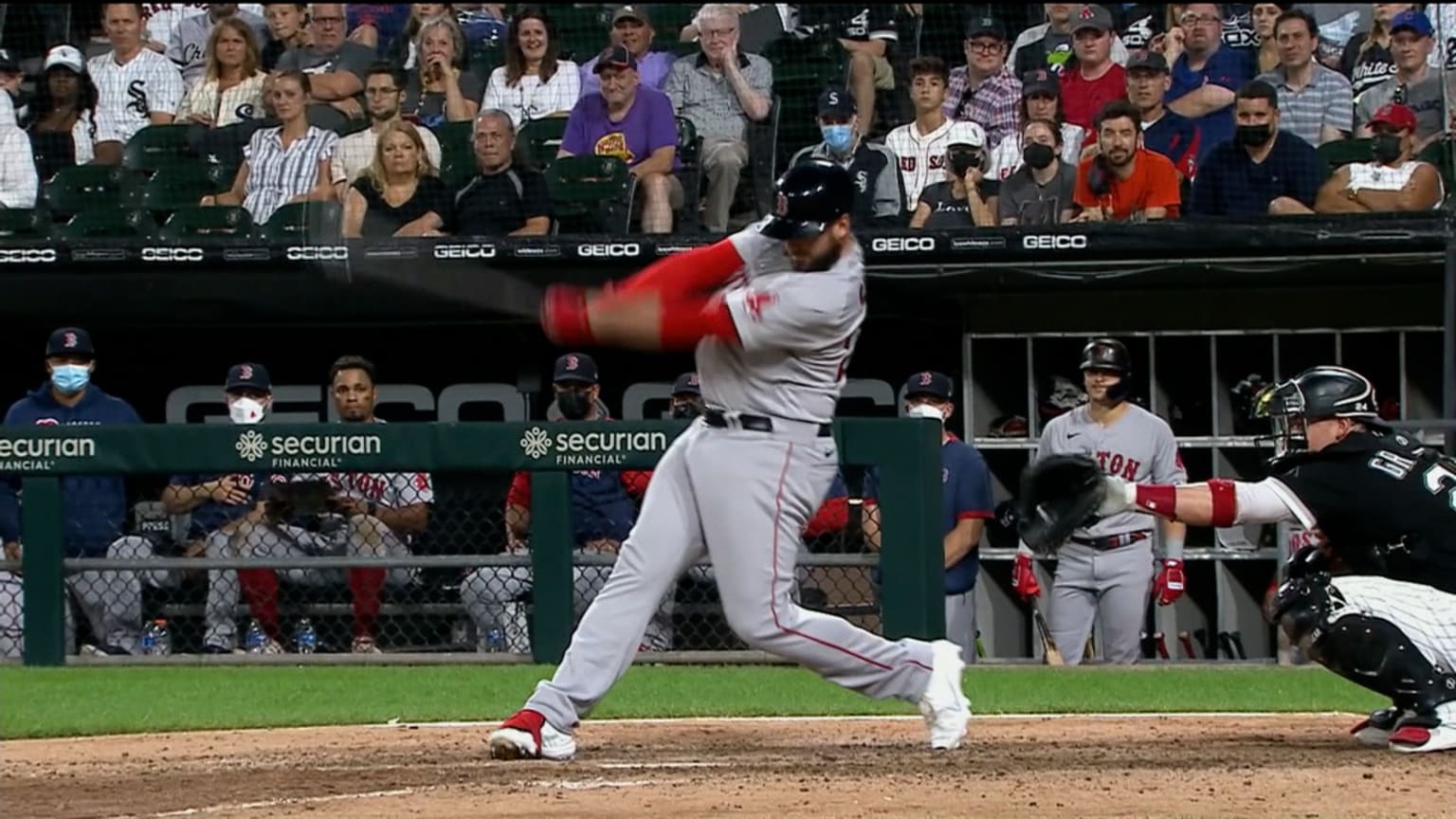 Travis Shaw hits a go-ahead RBI single in the 10th | 09/11/2021 ...