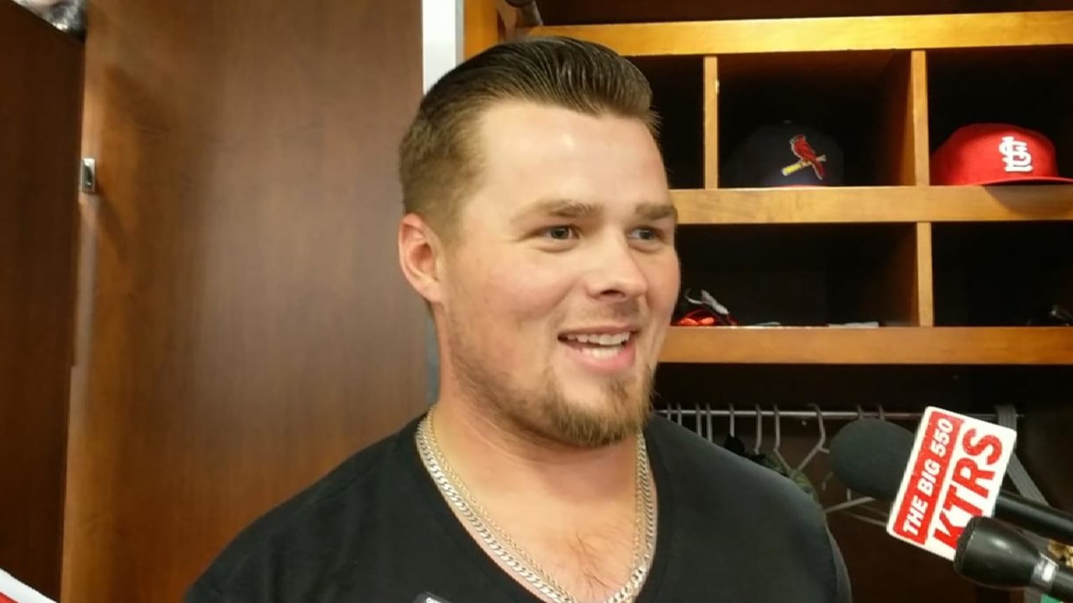 PIT@STL: Voit on standing ovation during first at-bat | 06/25/2017 | St ...