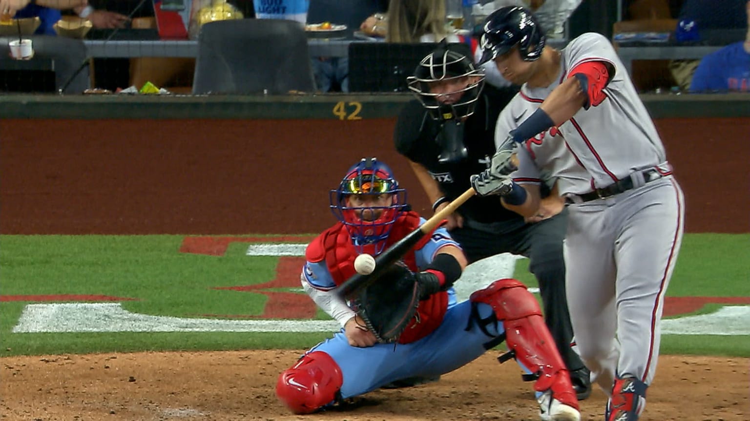 Austin Riley hits an RBI single to left field | 05/01/2022 | Atlanta Braves