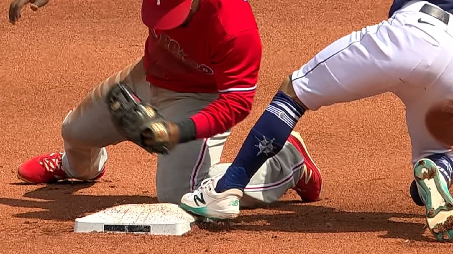 Adam Frazier safe at 2nd after Phillies challenge | 05/11/2022 ...