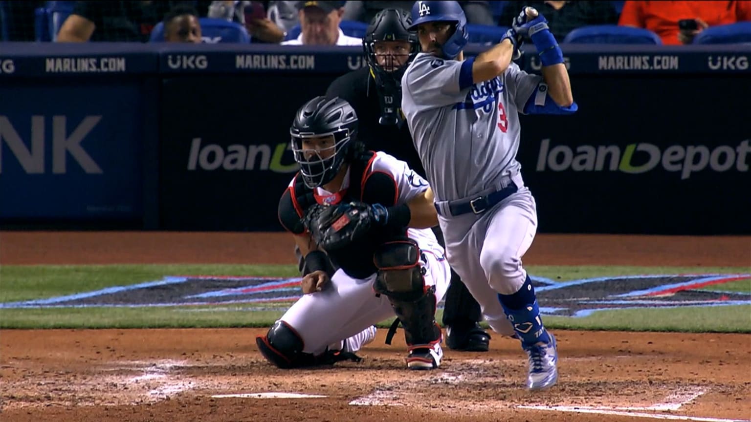 Taylor hits a single to extend his hitting streak | 07/06/2021 ...