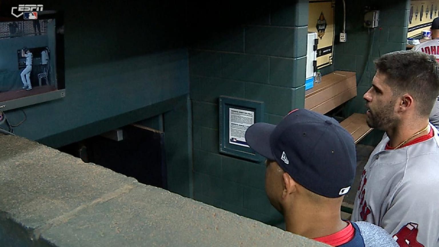 BOS@HOU: Cora, Martinez scout Morton from dugout TV | 06/03/2018 ...