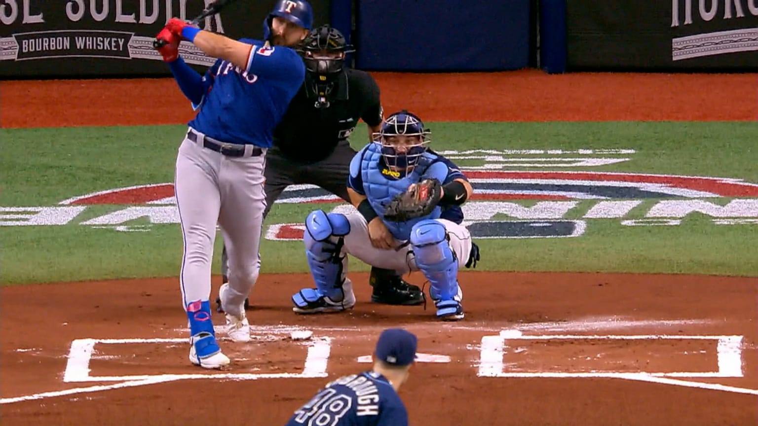 Joey Gallo laces an RBI single to right field | 04/13/2021 | Texas Rangers
