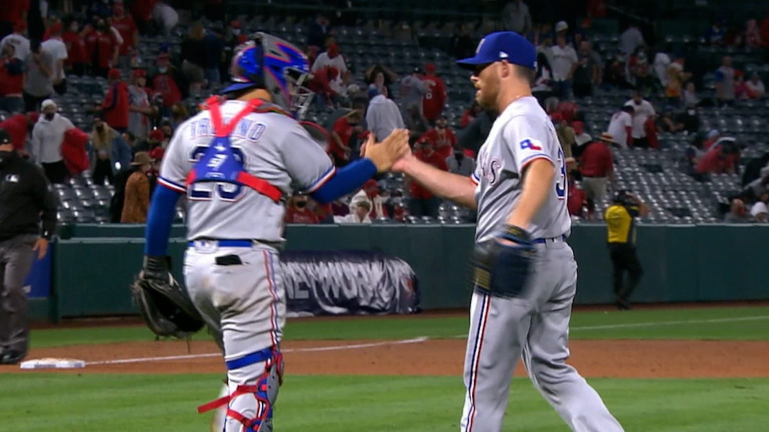 Ian Kennedy records his fourth save of the season | 04/19/2021 | Texas ...