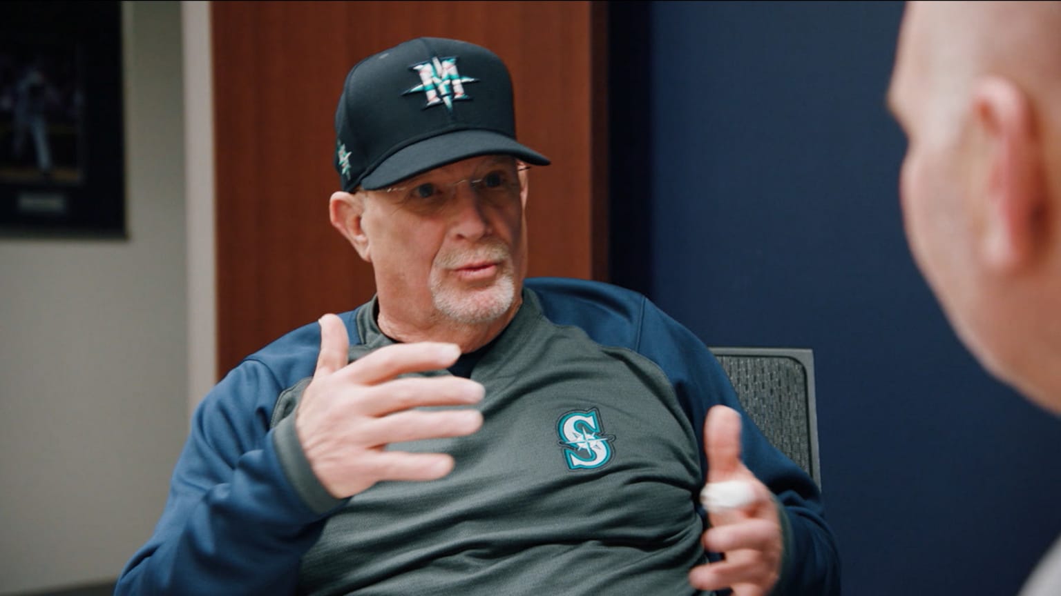 Bill Ripken shadows Mariners coach Perry Hill at camp | 02/26/2020 ...