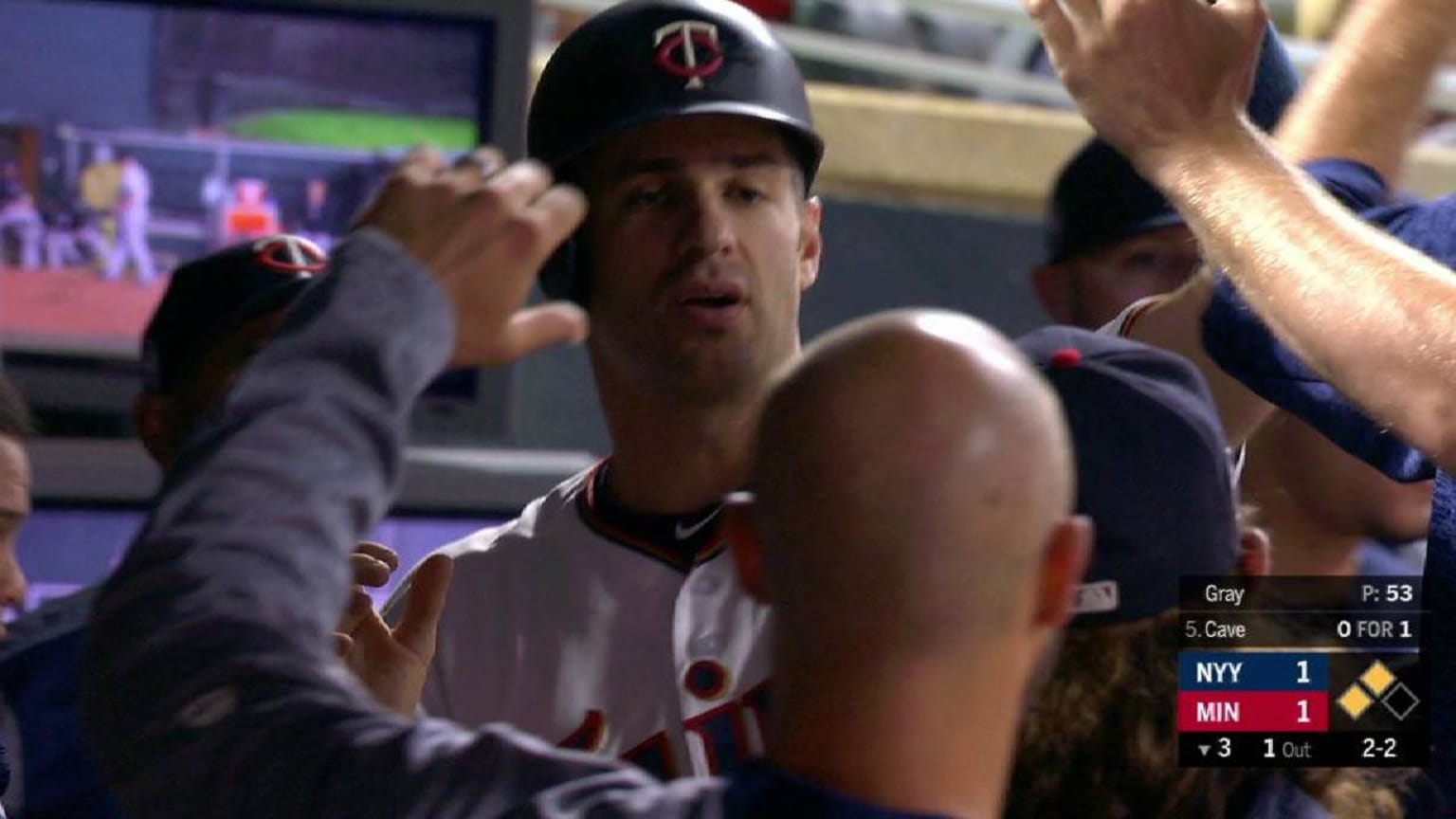 NYY@MIN: Mauer crosses the dish on passed ball in 3rd | 09/11/2018 ...