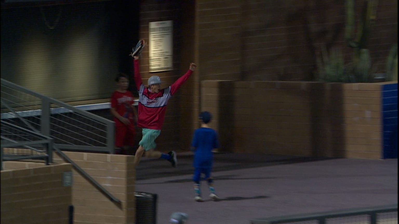 Young fan makes nice catch in AFL Finals | 11/21/2021 | Detroit Tigers