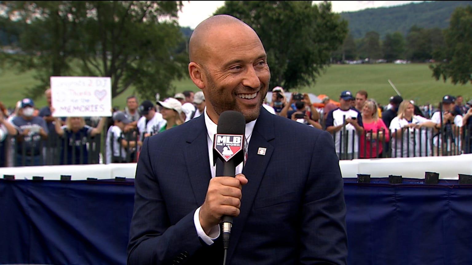 Derek Jeter discusses his HOF speech, Michael Jordan | 09/08/2021 | MLB.com
