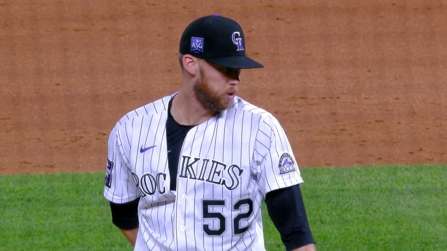 Daniel Bard induces a Cronenworth flyout | 06/15/2021 | MLB.com