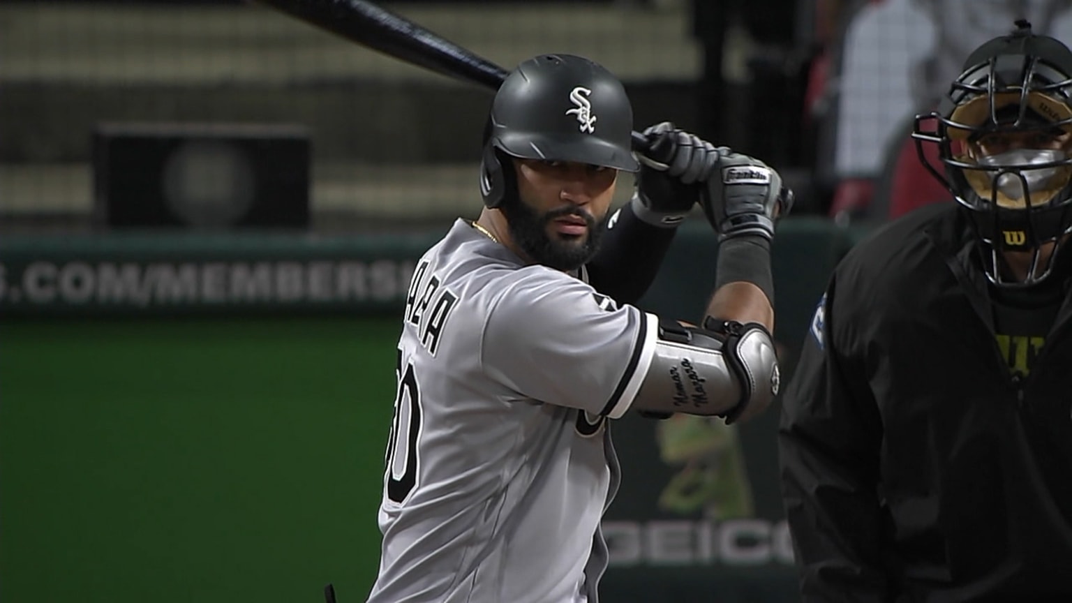 Nomar Mazara opens scoring with first White Sox homer | 09/19/2020 ...